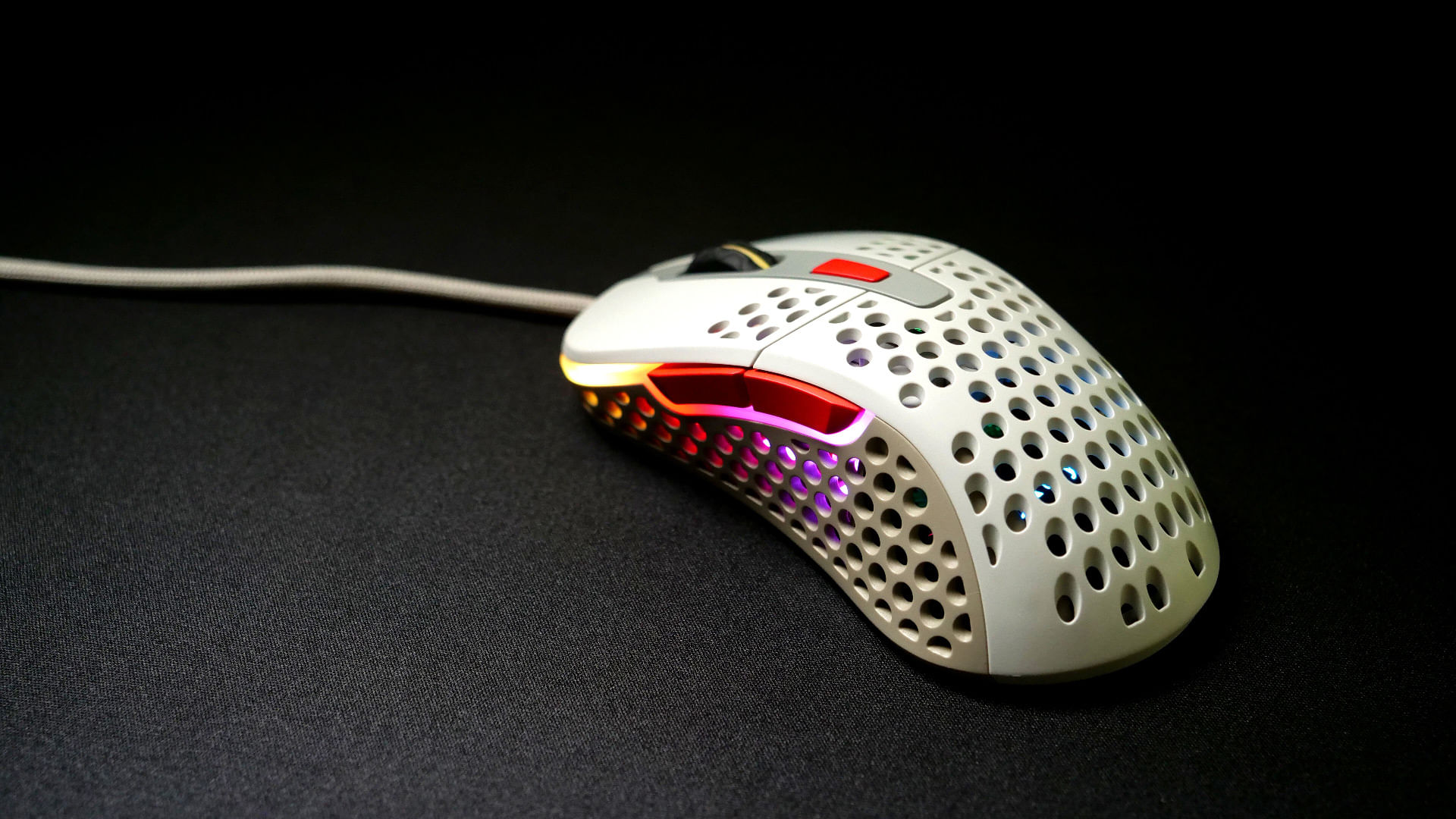 Xtrfy M4 RGB ratón mano derecha USB tipo A Óptico 16000 DPI - PCBox